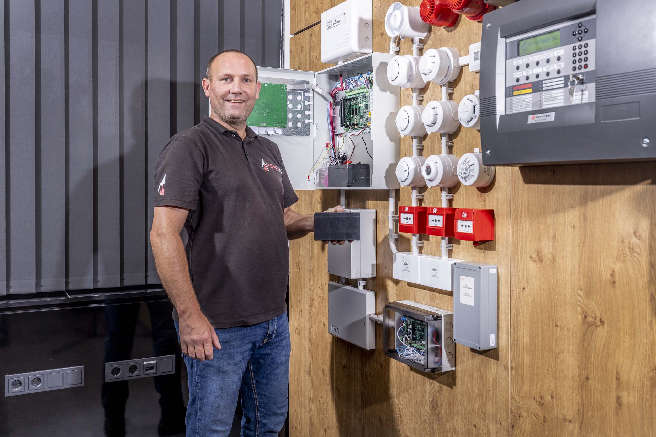 Fire detection - From RP to maintenance and management - FireX